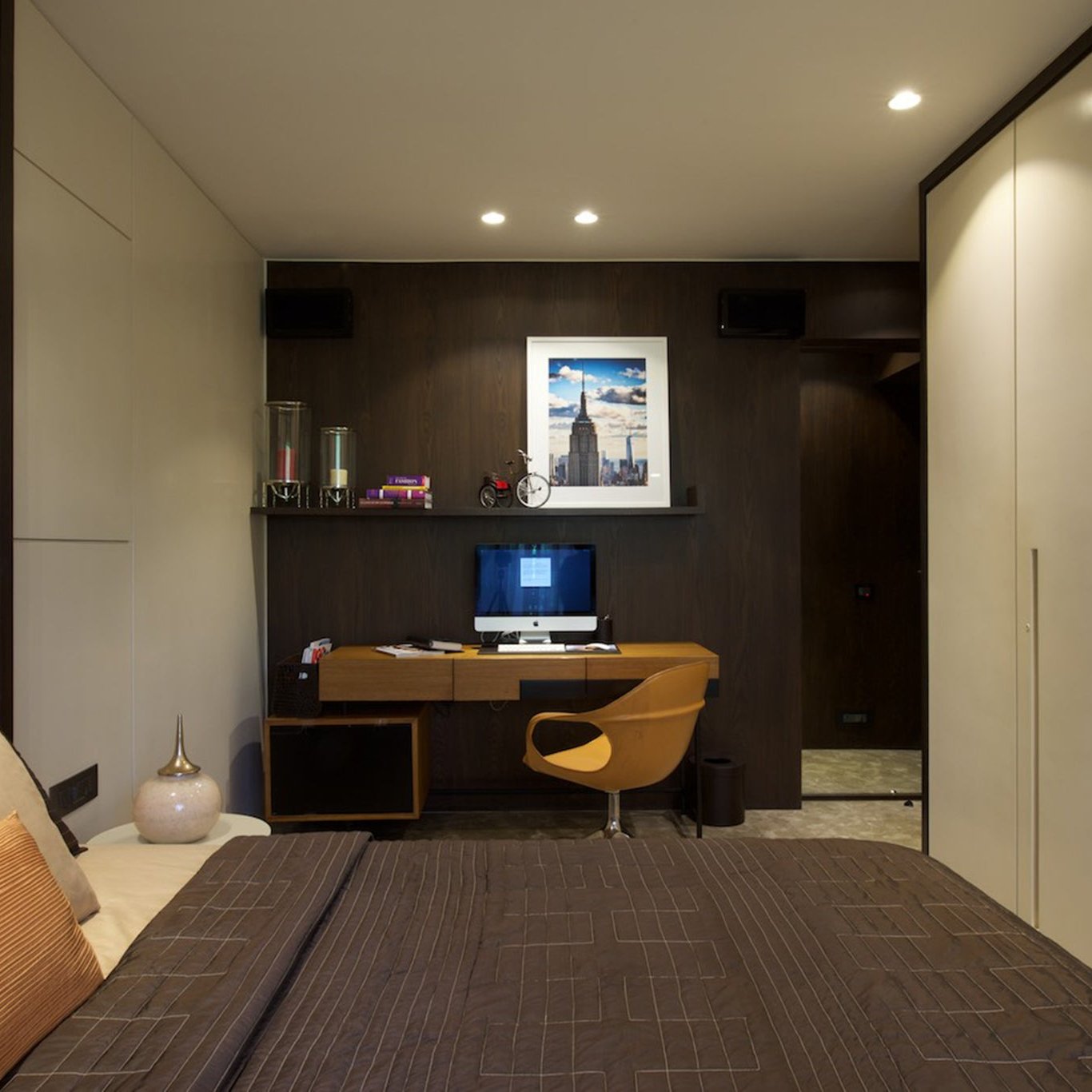 STRIP STUDY TABLE - JOSMO